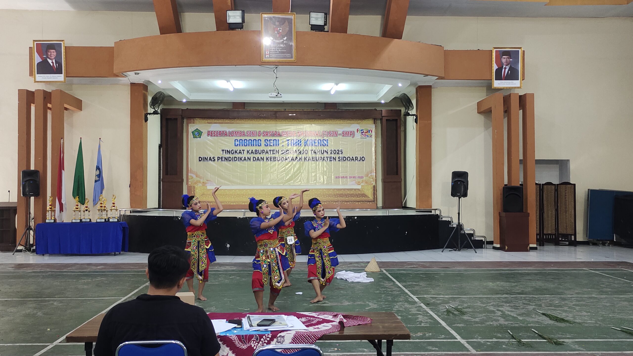 SMPN 2 Tanggulangin Tampil Memukau di Ajang FLS3N Cabang Tari Kreasi - SMP Negeri 2 Tanggulangin